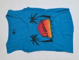 DIY T-Shirt Tank Top | Ways to Cut a T-Shirt into a DIY Tank - The ...