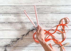 How to Make a Two Straw Lei - The Artisan Life